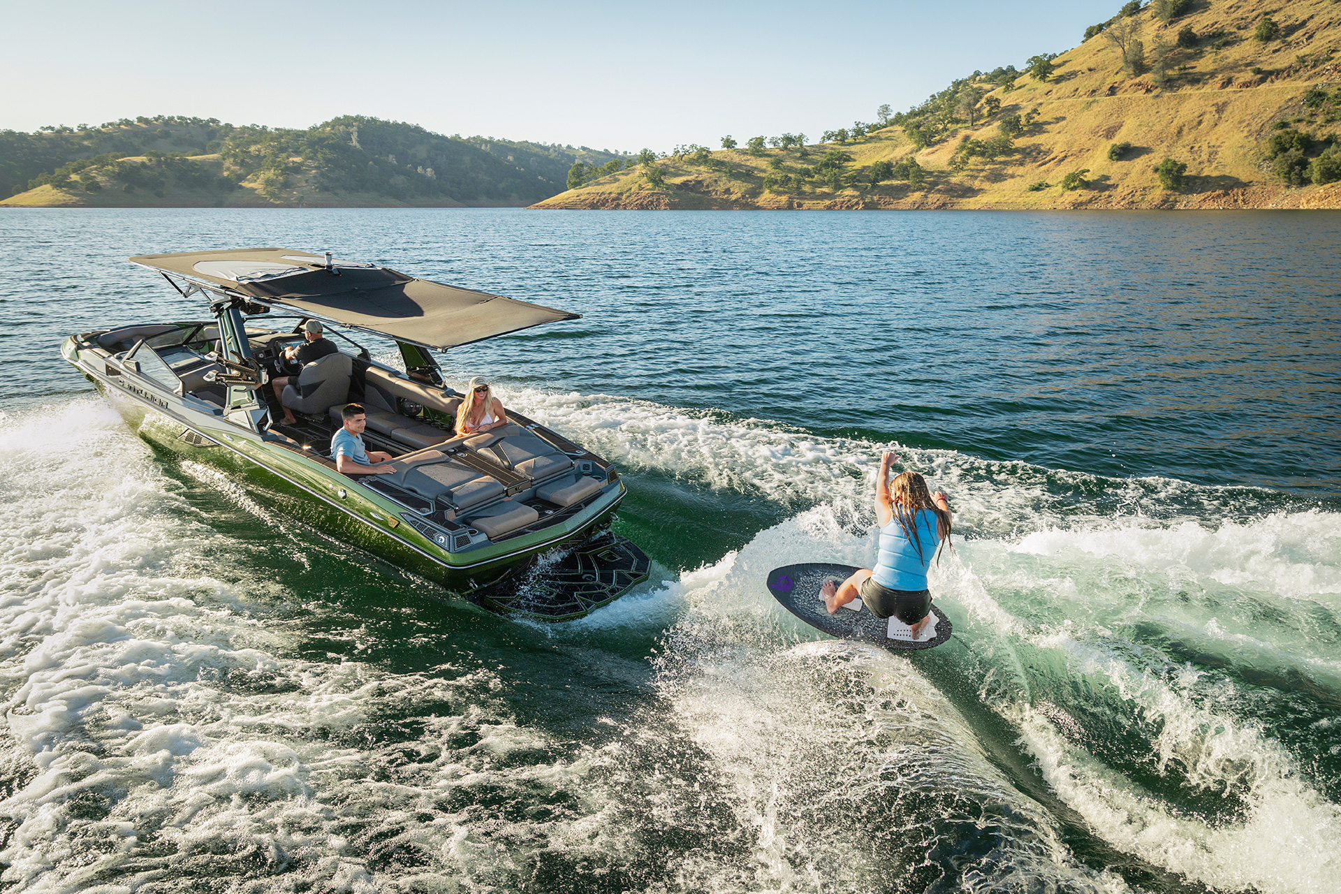 Wake & Surf Boats in Lincoln, NE - Island Lake Marine